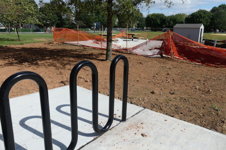 RED BANK: PARK AWAITS PREFAB BUILDING - Red Bank Green