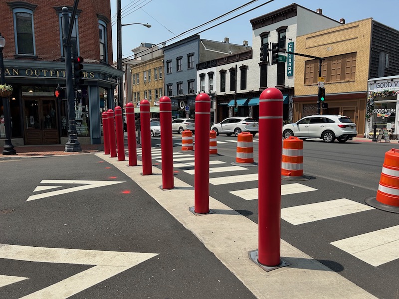 RED BANK: BROADWALK BOLLARDS GO BIG - Red Bank Green